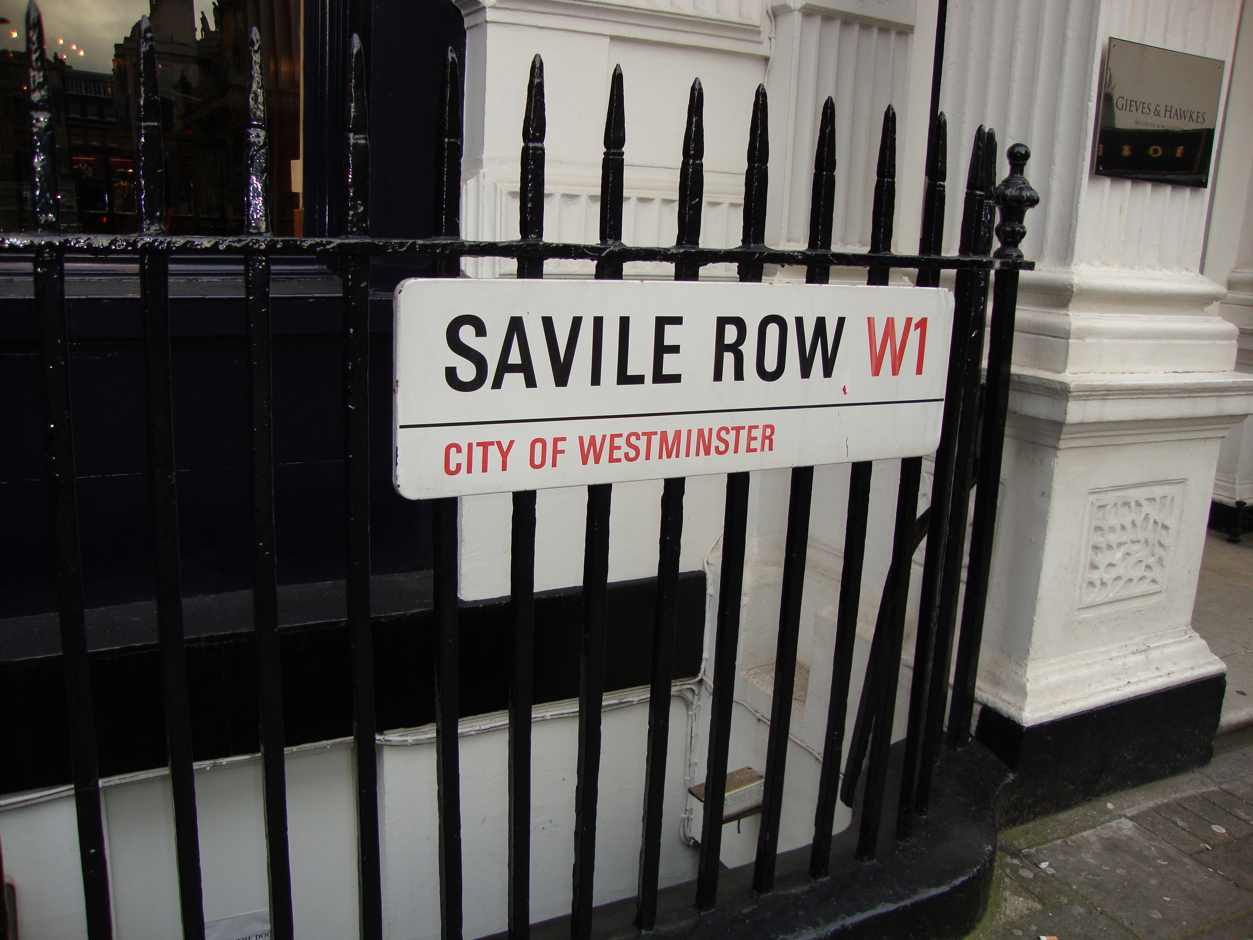Bespoke Tailors, Bespoke Tailors Savile Row. Suits Hand Cut, Hand Made.